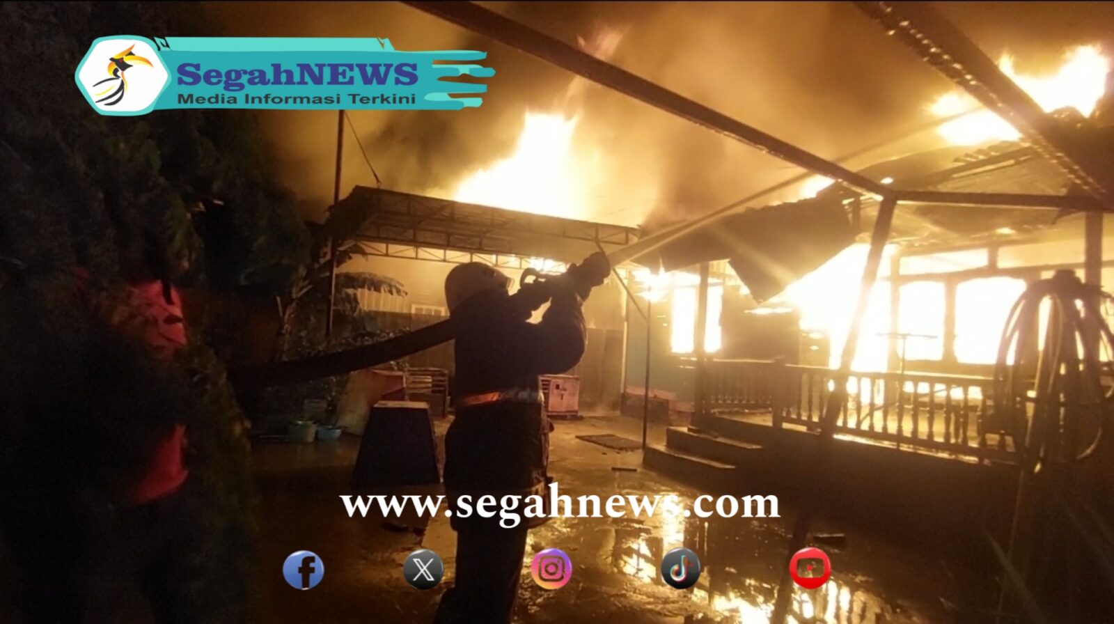 4 Unit Rumah Hangus Terbakar Di Jalan Nusantara RT.003 - SegahNEWS